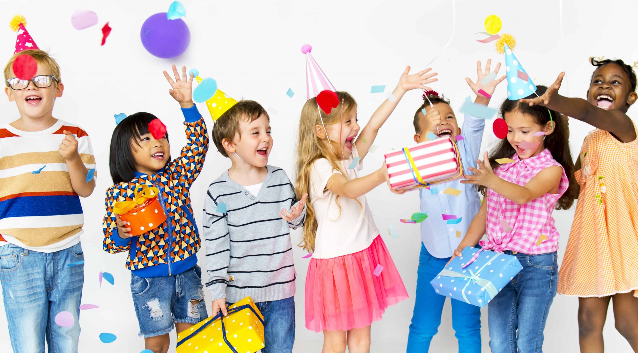 Childrens entertainer Leeds - Mark's Magic Kingdom - magic / puppet show